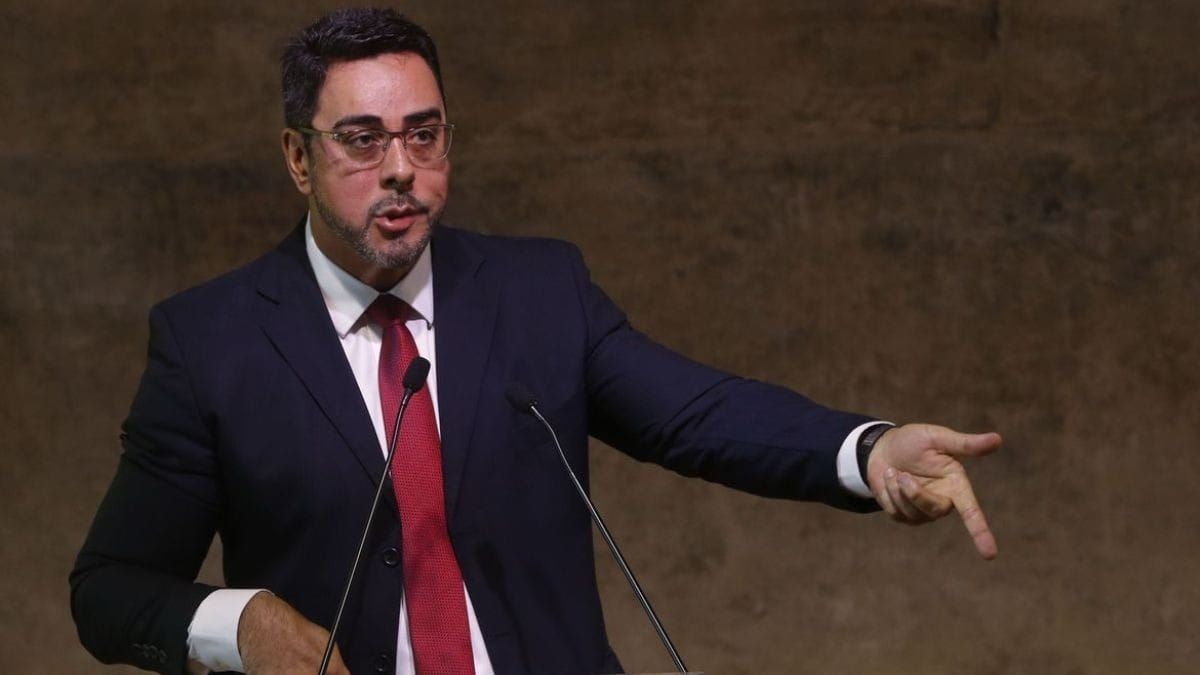 OAB pede suspensão de perfis do juiz Marcelo Bretas