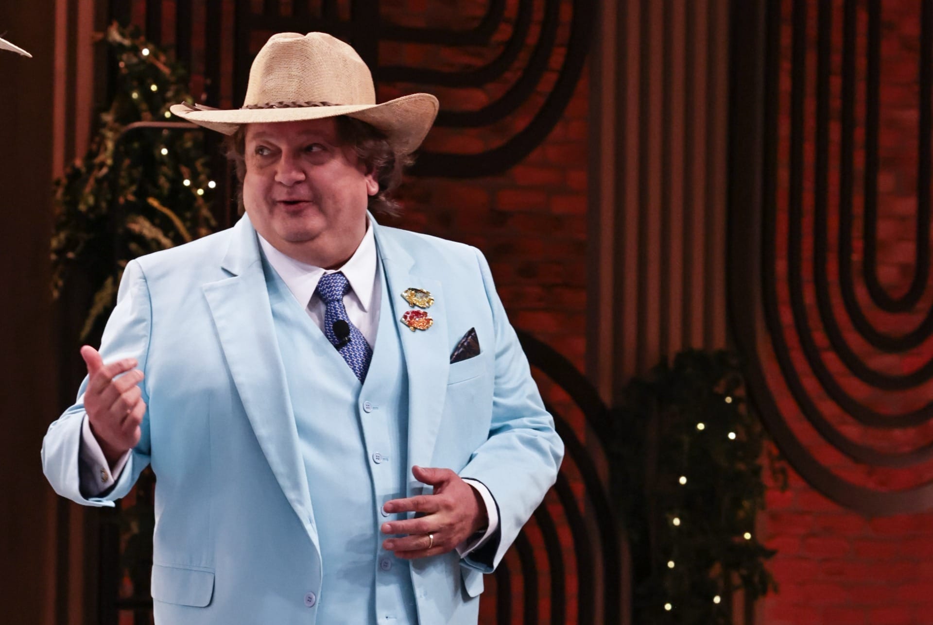 Jacquin combina terno com chapéu pantaneiro no MasterChef: “Tocar o ...