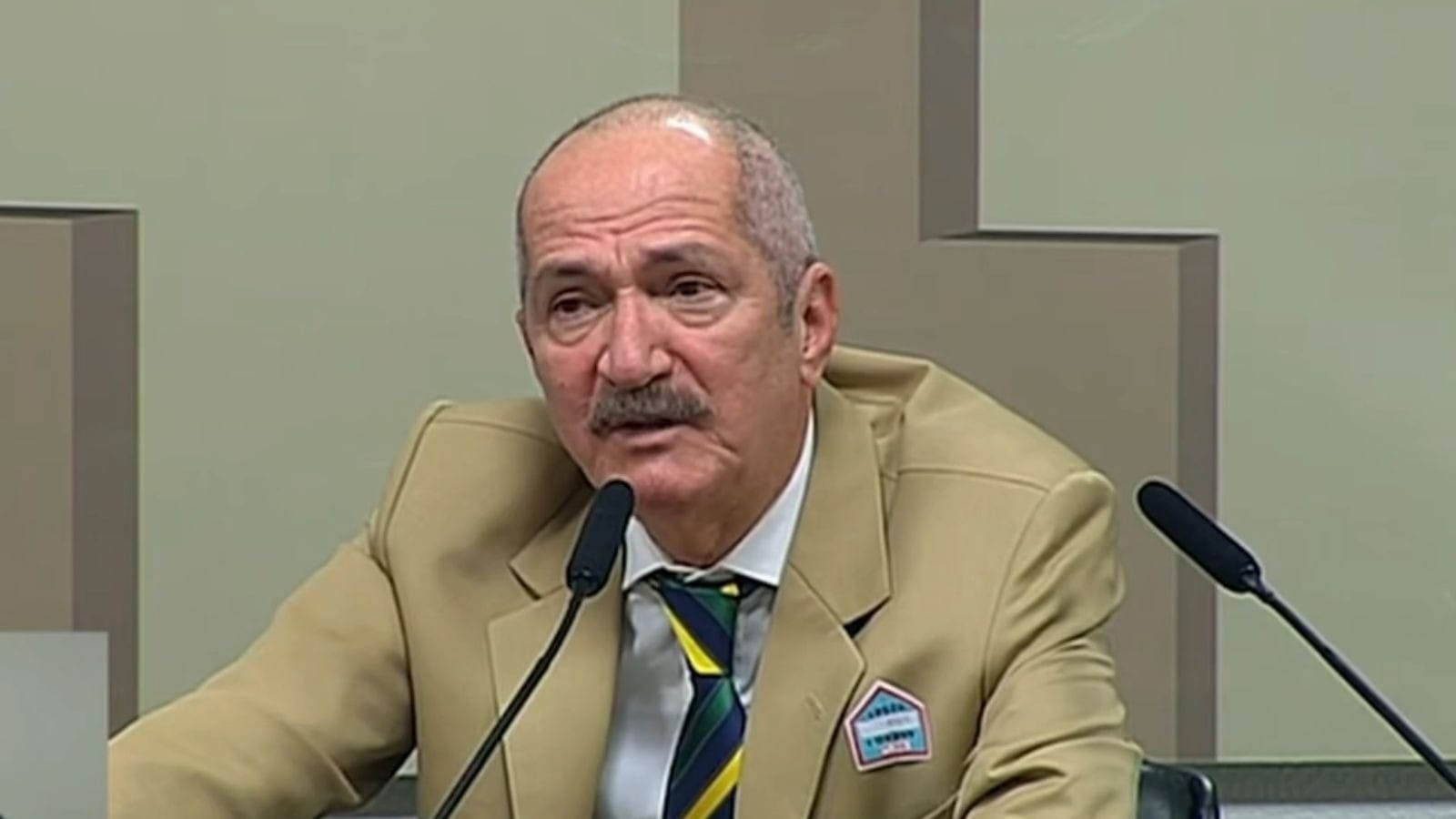 Aldo Rebelo espera pedido de desculpas de Alexandre de Moraes