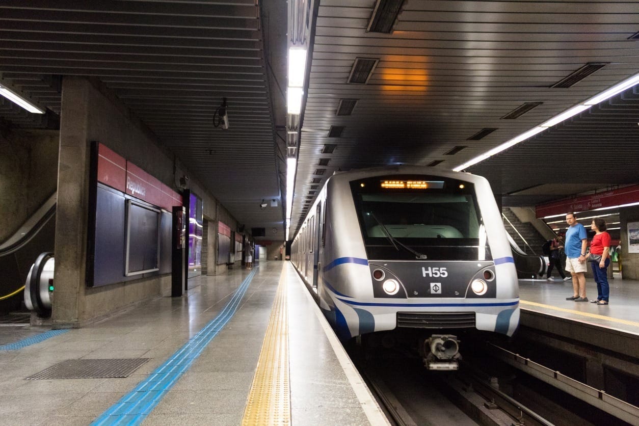 SP: Metrô e trens terão operação especial para jogo do Brasil; veja linhas
