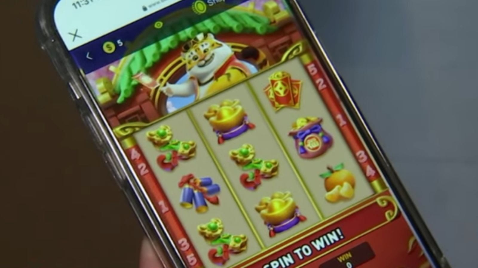 Entenda como influenciadores falseiam ganhos no "Jogo do Tigrinho"