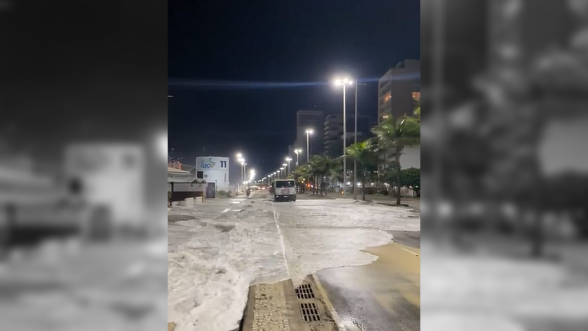 Após início de ressaca, ondas invadem calçadão do Leblon