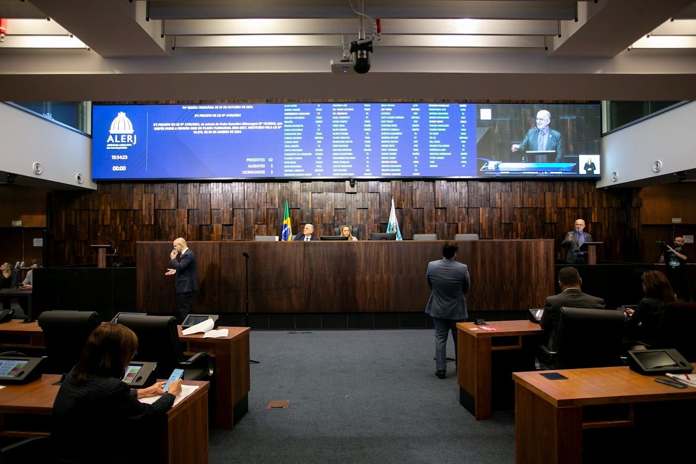 Assessor de Rodrigo Bacellar é exonerado de cargo na Alerj
