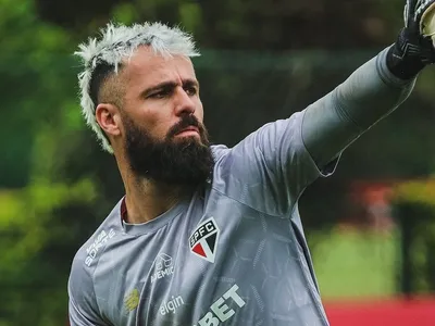 Dirigente admite relação conturbada de Jandrei no São Paulo: 'Não ...