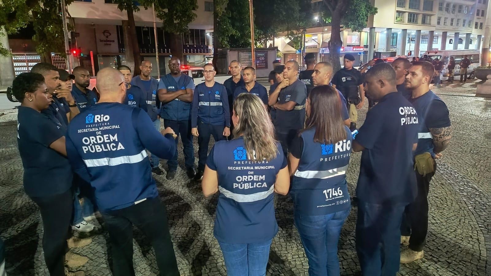 Operação na Central do Brasil apreende milhares de itens irregulares