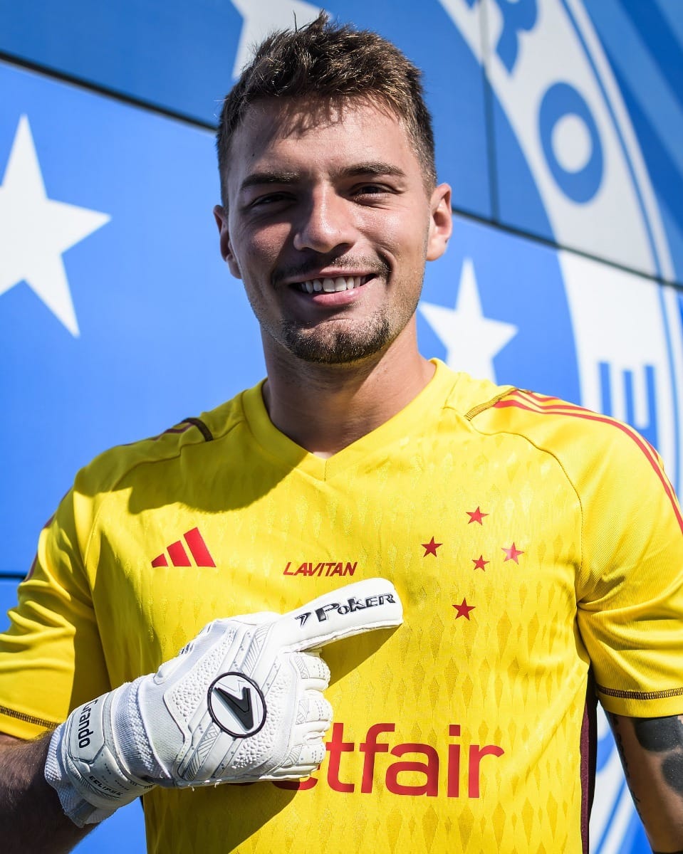 Palmeiras faz contato com o Grêmio por goleiro Gabriel Grando