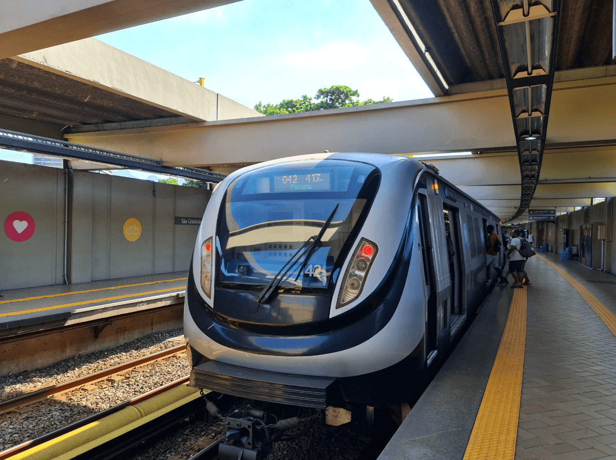 MetrôRio terá horário especial para jogos no Nilton Santos e Maracanã ...