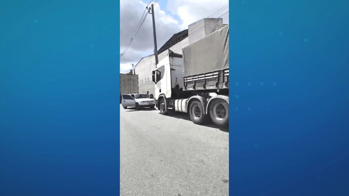 Caminhoneiro cai em golpe do falso frete em Guarulhos, na Grande SP