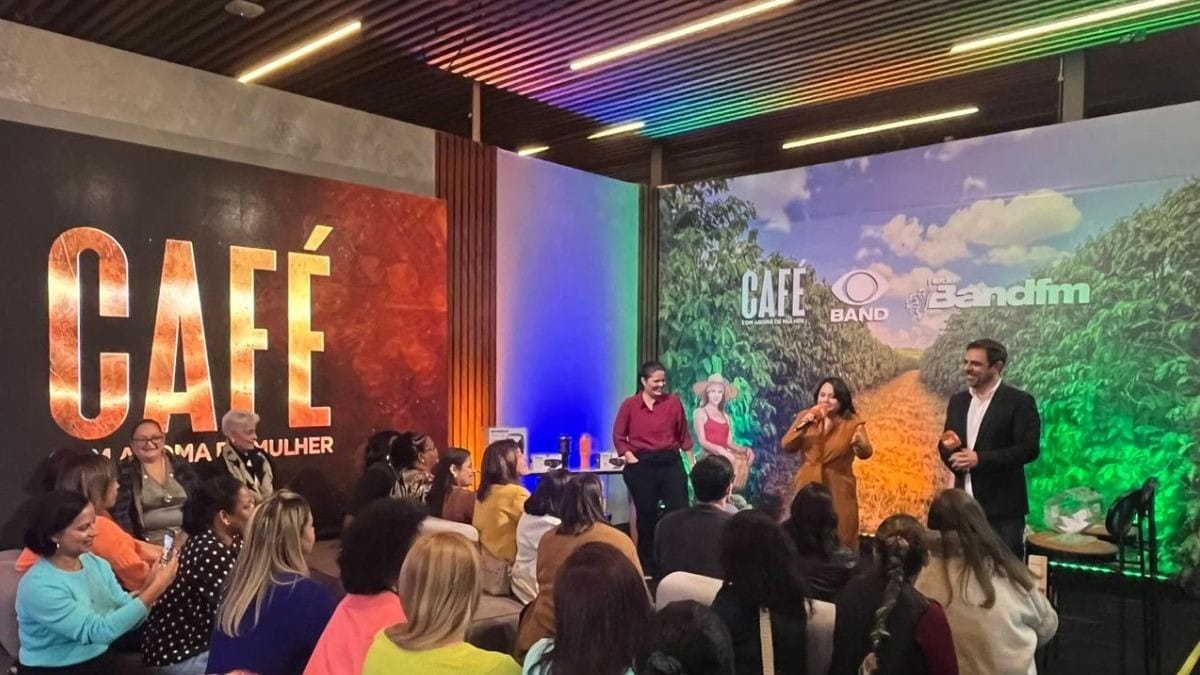 Band FM promove encontro com ouvintes para exibição de Café com Aroma ...