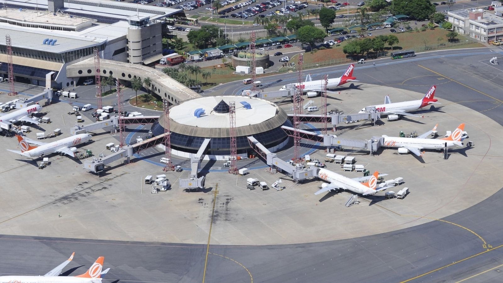 STF e STJ gastam R$ 1 milhão por ano em salas VIPs no aeroporto de Brasília