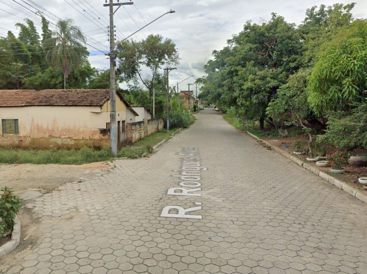 Discussão termina com homem baleado no rosto em CruzeiroBand Vale