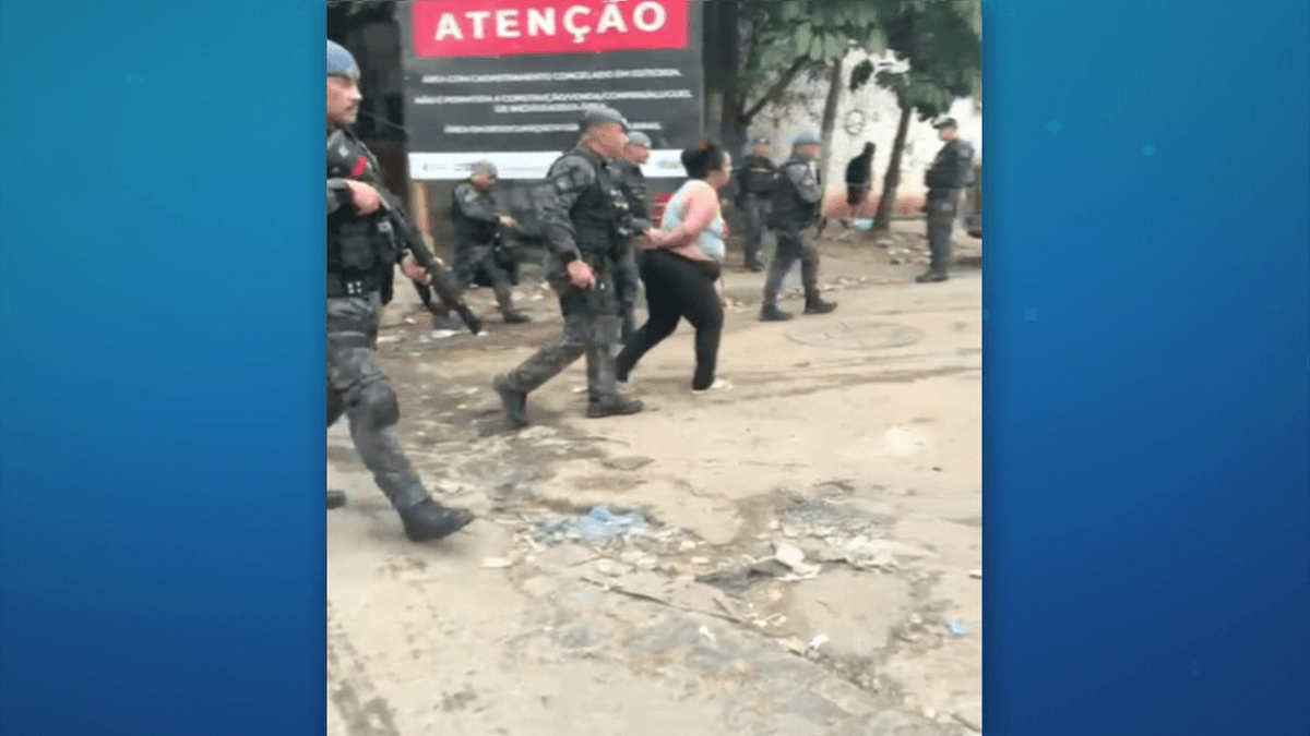Irmã de chefão do PCC é presa em favela de SP