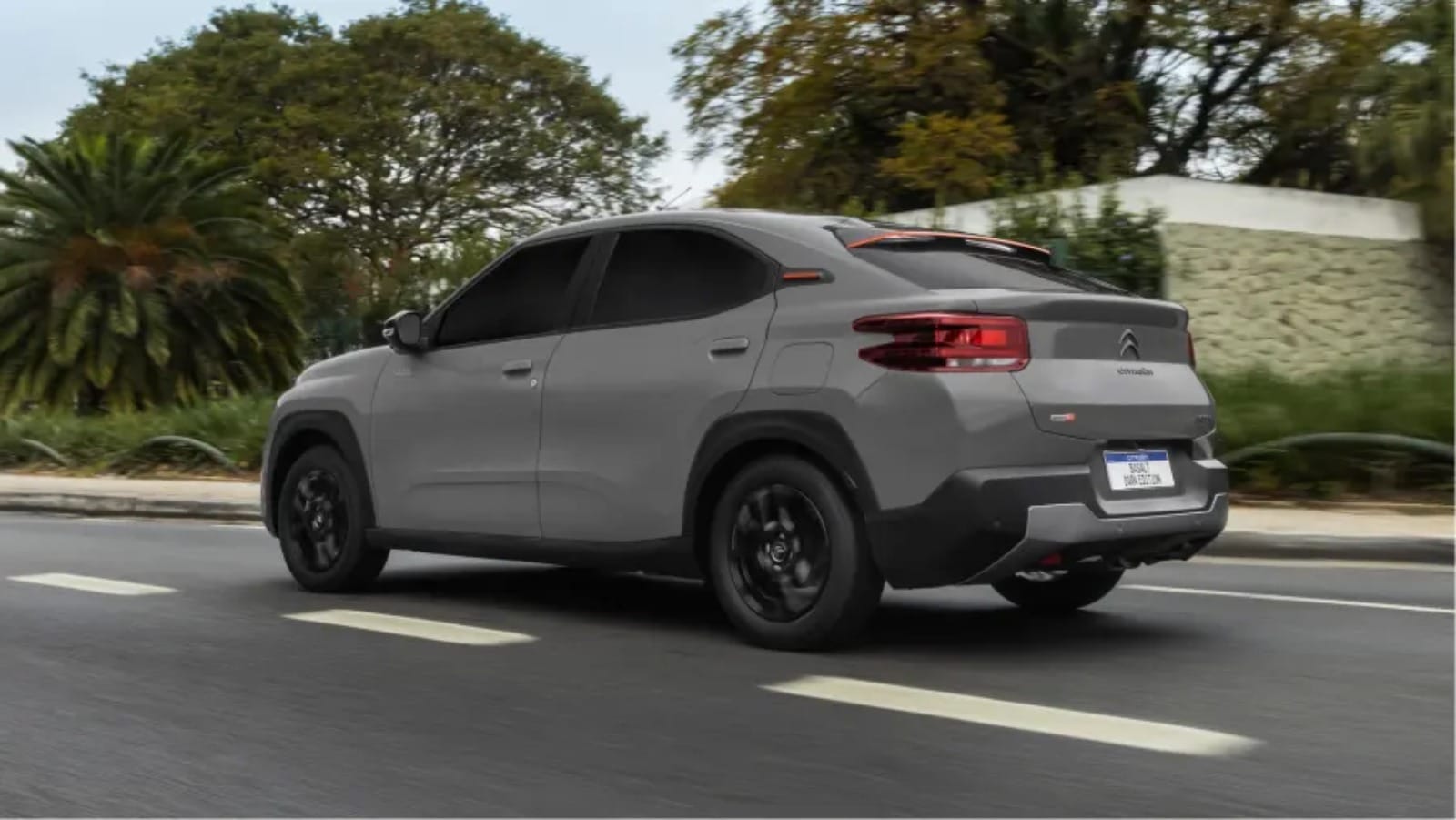 Uber volta atrás, e Citroën Basalt volta a ser aceito na categoria ...