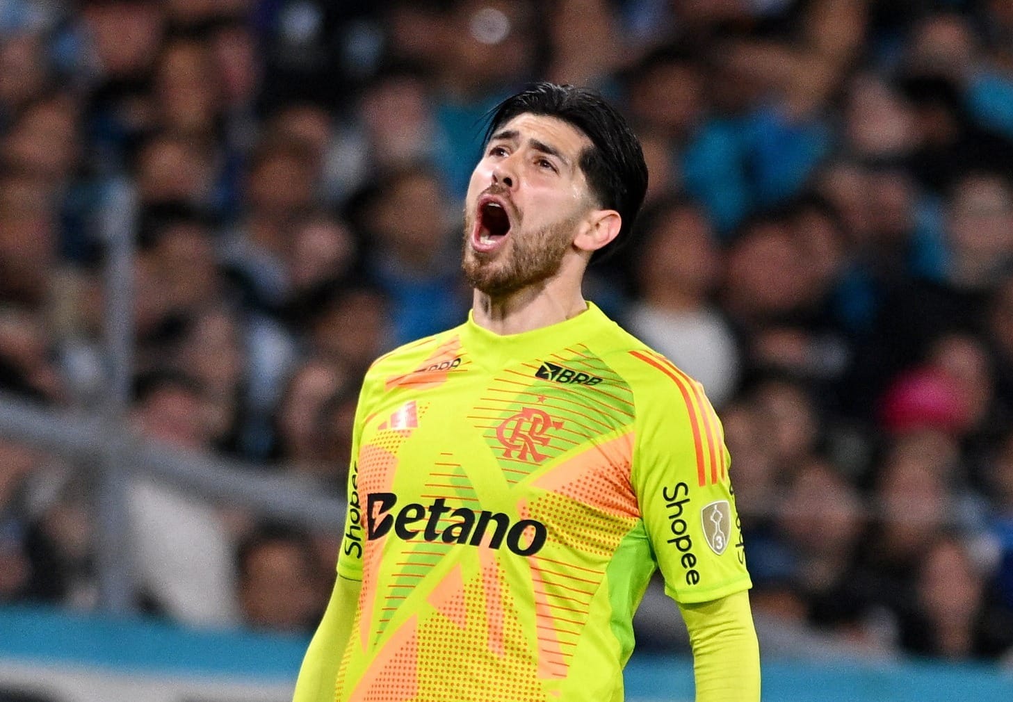 Rossi decide de novo e pode ser o craque da Libertadores; veja números