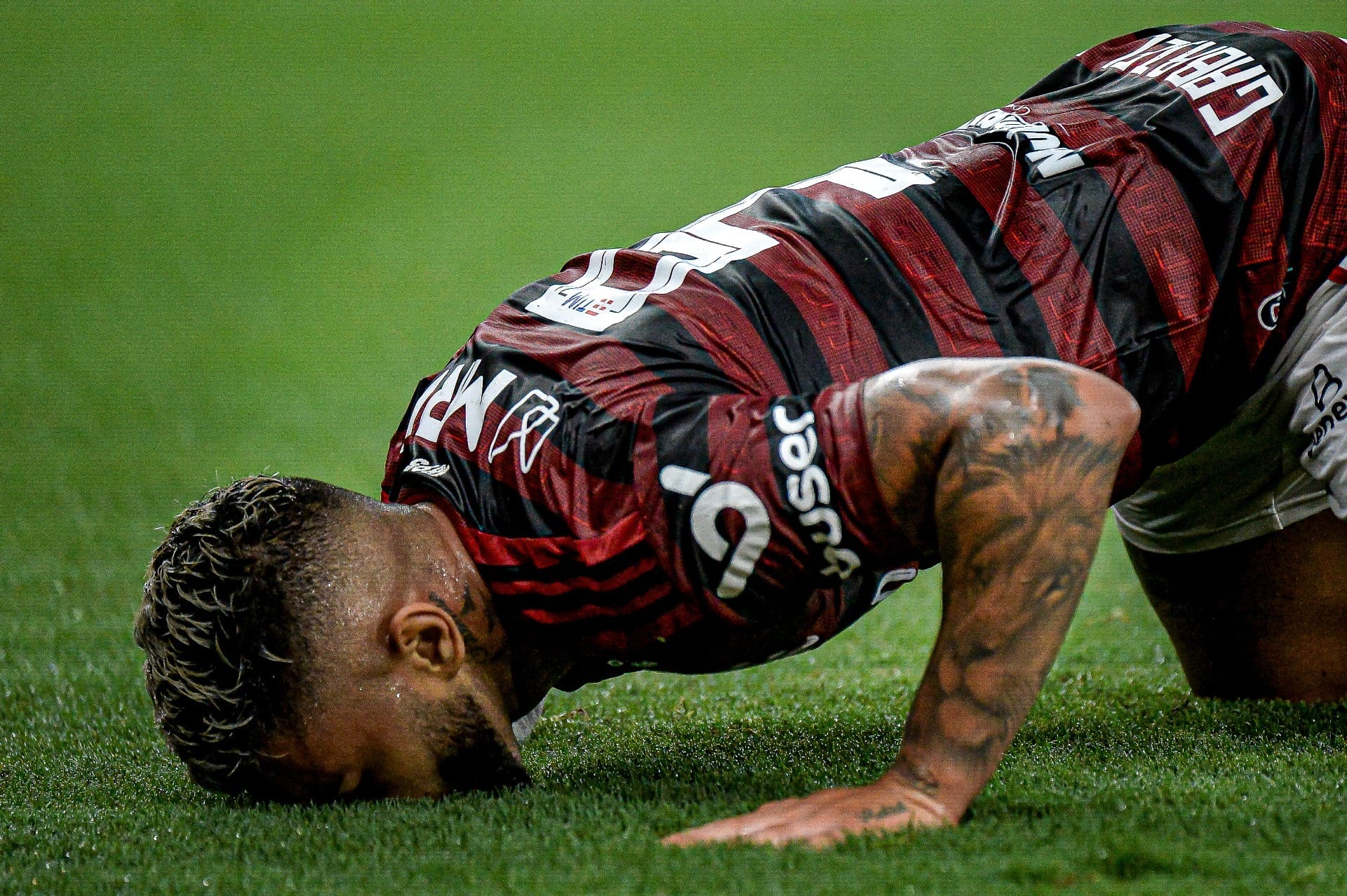 Veja qual time fez mais pontos na história do Brasileirão com 20 times