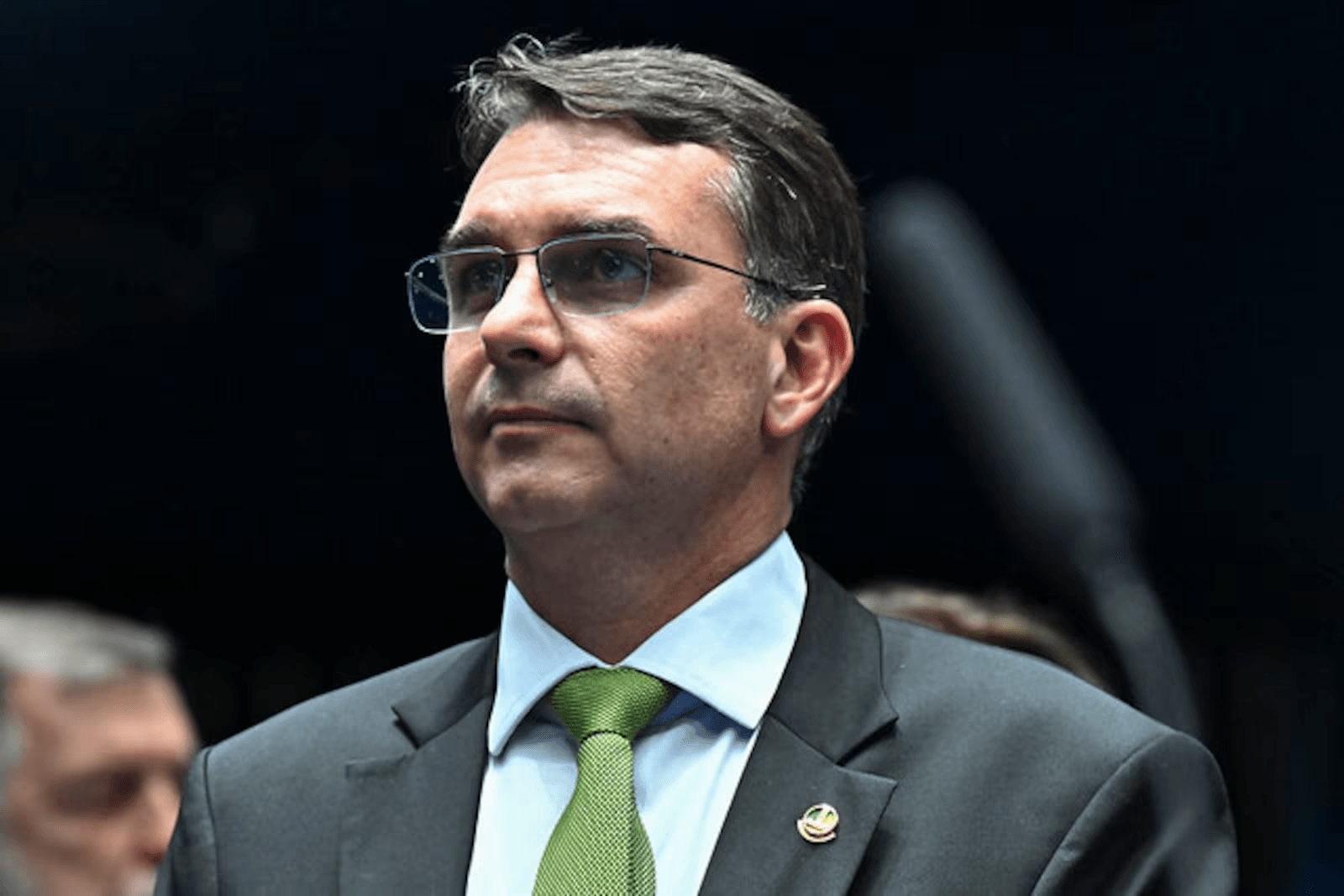 Bolsonaro escolhe Flávio para ser candidato à presidência nas eleições