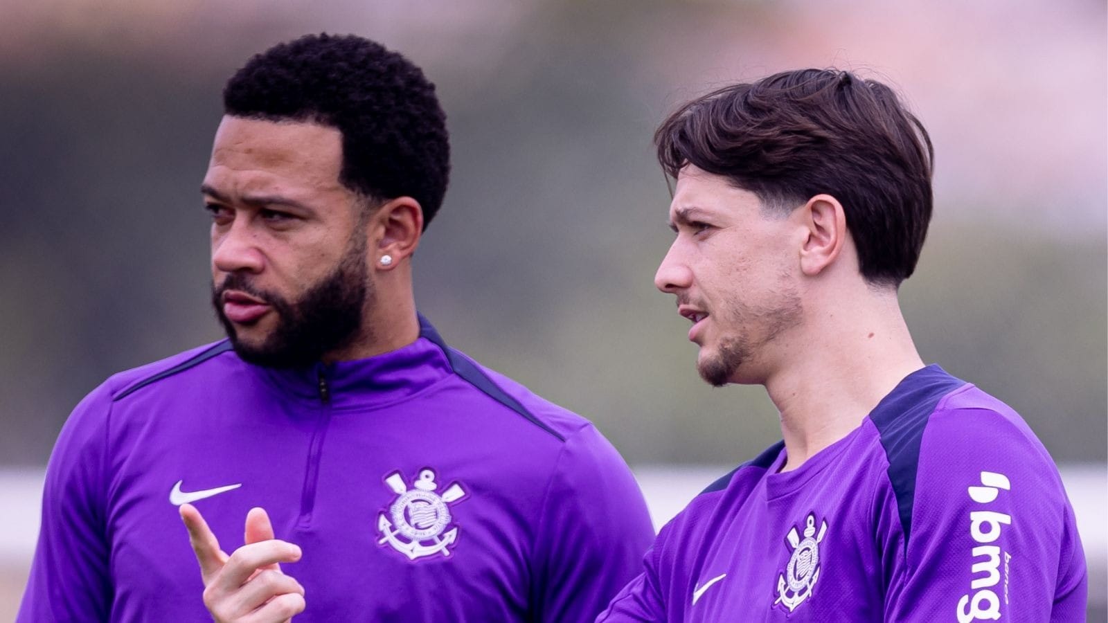 Quesada: Depay e Garro devem jogar contra o Cruzeiro na Copa do Brasil