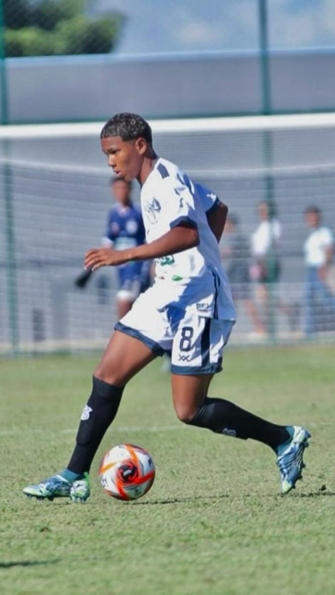 EC Meia Noite nasceu em bar e joga ao lado de cemitério; conheça