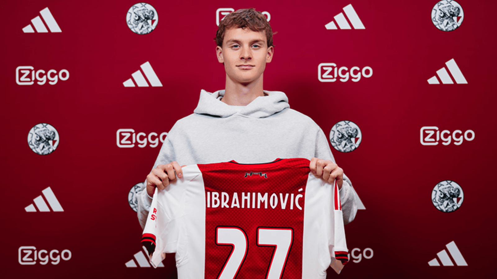 Ajax anuncia contratação por empréstimo de filho de Ibrahimovic