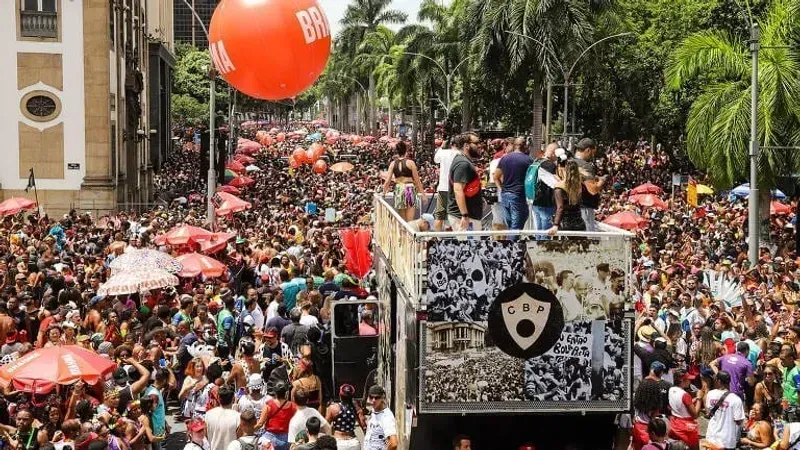 Carnaval no Rio: 57 blocos desfilam no sábado e prometem movimentar cidade