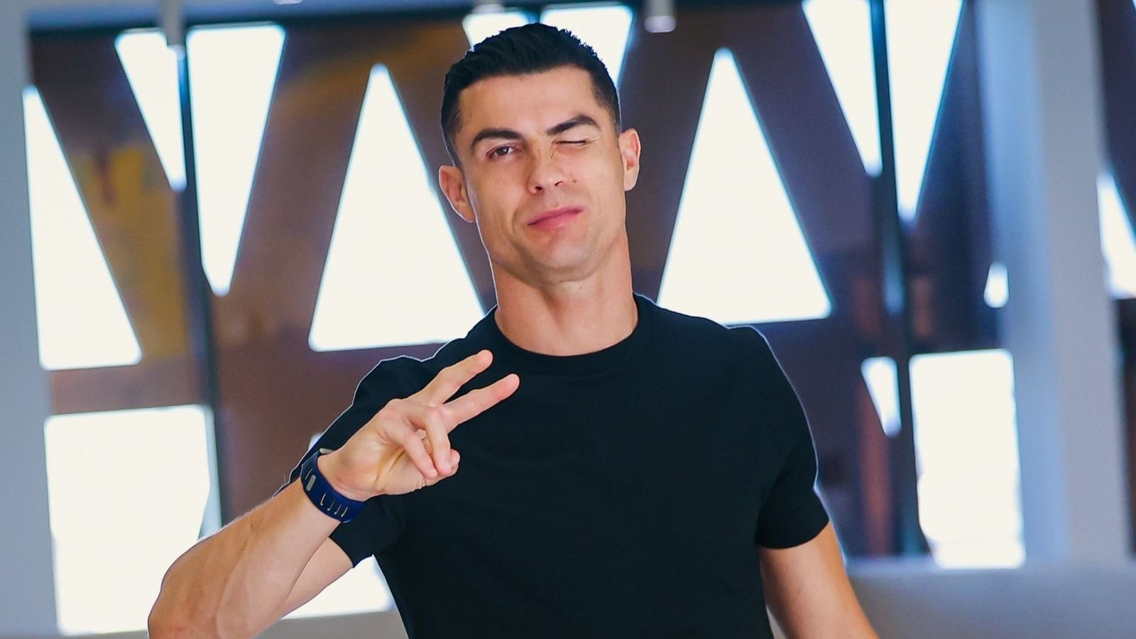 Cristiano Ronaldo compra ações de clube da Espanha: "Potencial de crescer"