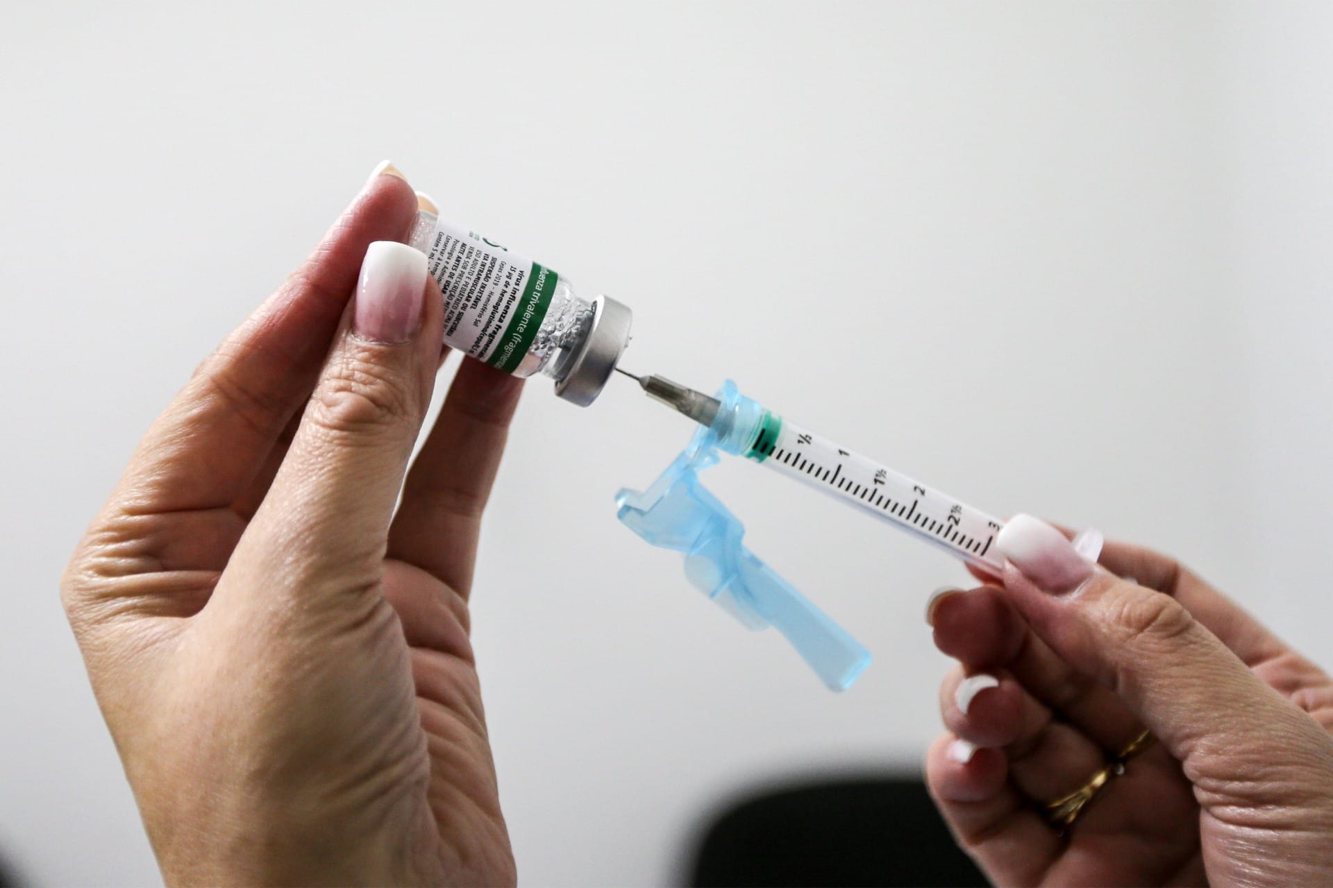 Paraná mantém campanha de gripe para grupos prioritários