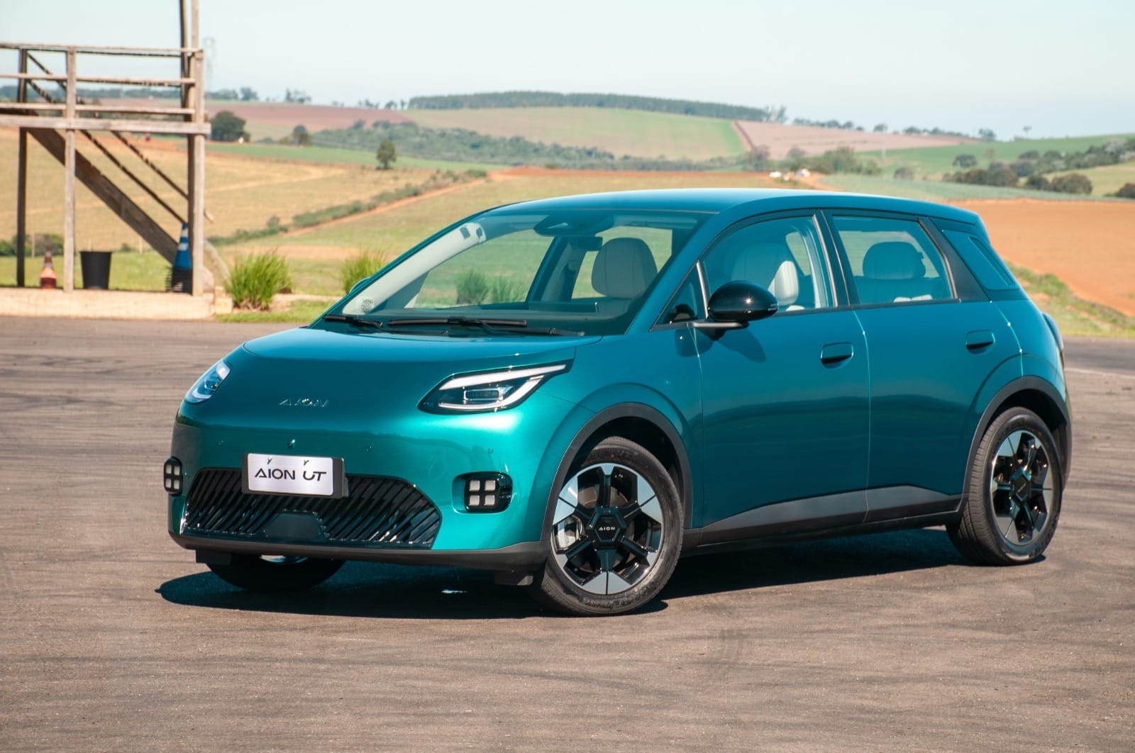GAC lança rival do BYD Dolphin no Brasil a partir de R$ 139 mil | Band ...