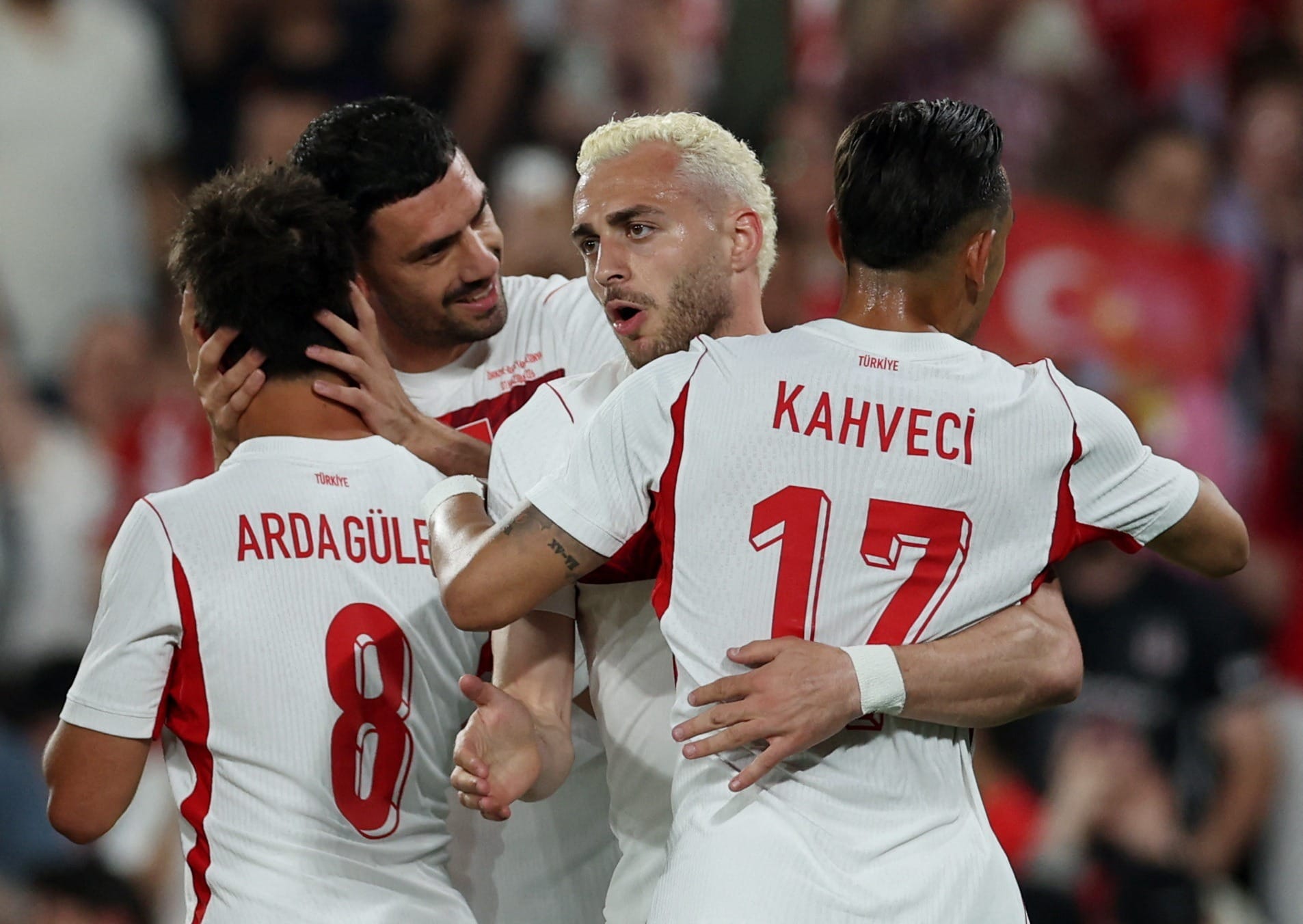 Austrália x Turquia: siga em tempo real lances do jogo do Grupo D da Copa