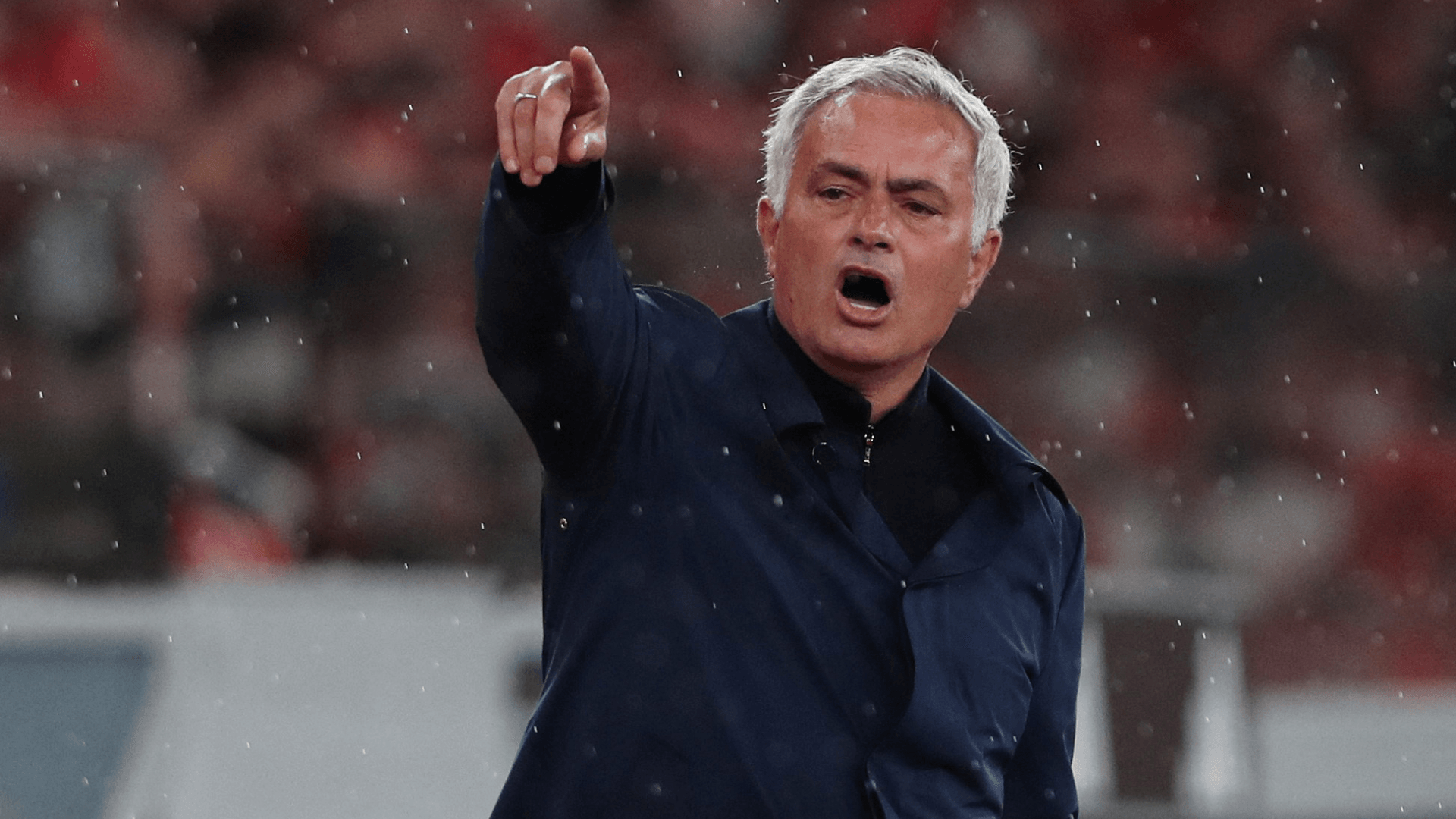 Real Madrid anuncia José Mourinho como novo treinador