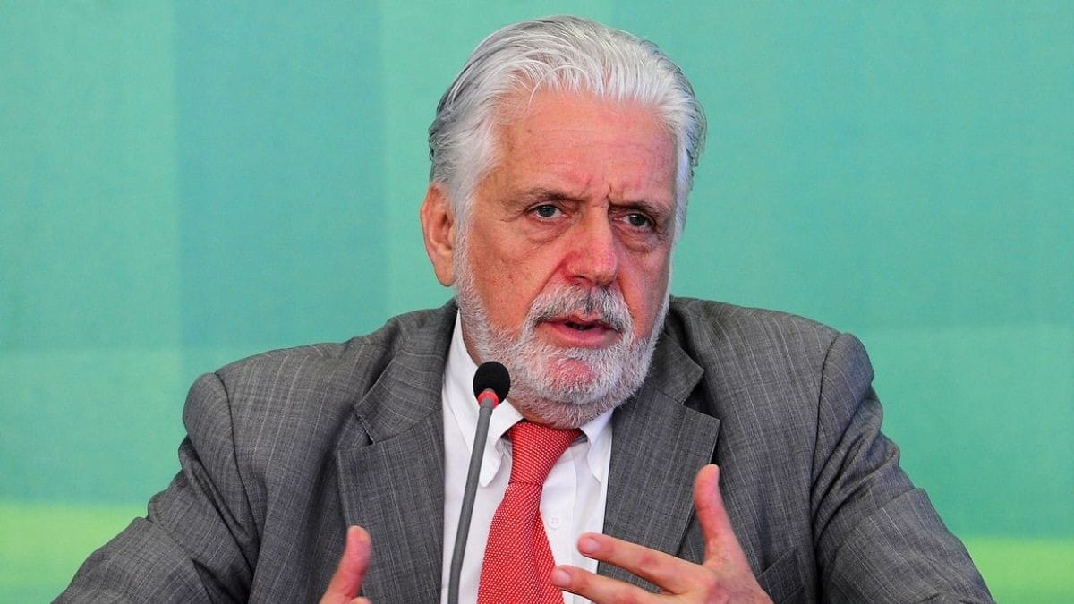 PF apreende malotes em hotel de luxo em que Jaques Wager morava