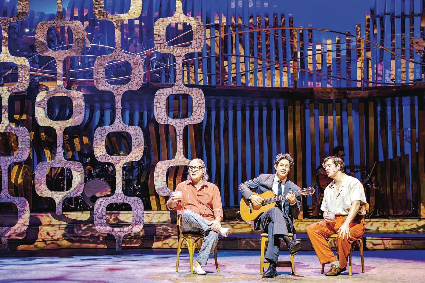 Musical de Tom Jobim homenageia o compositor em curta temporada em SP