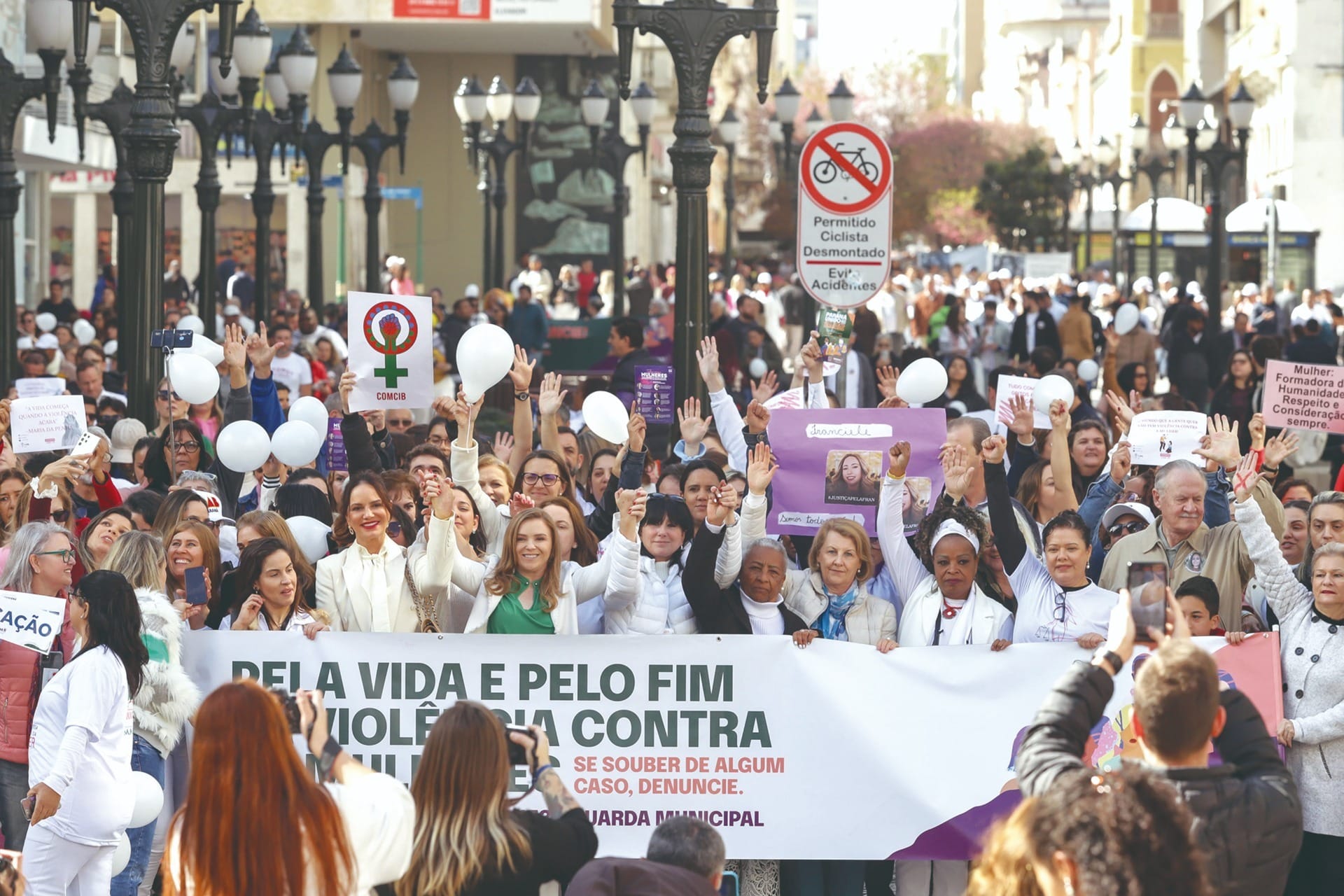 Quando será a Caminhada do Meio-Dia contra o feminicídio no Paraná em 2026